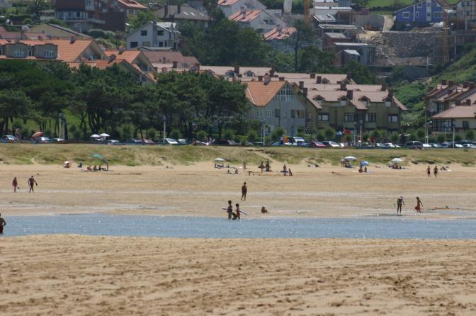 Playa, MOGRO (Cantabria)