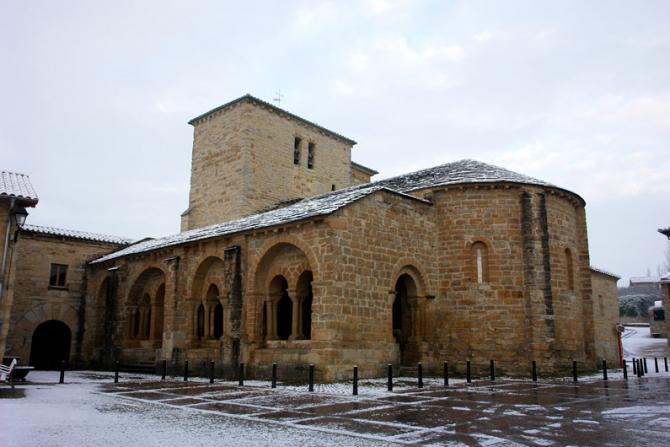 vista-general-de-la-iglesia-gazolaz-navarra