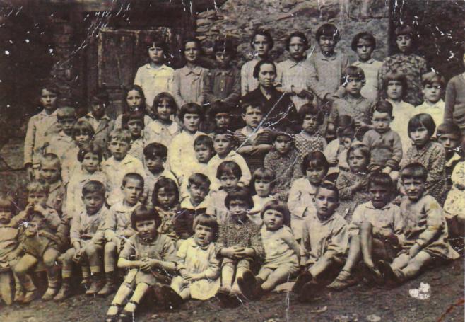 nenes y nenos, CARDEO (MIERES) (Asturias)