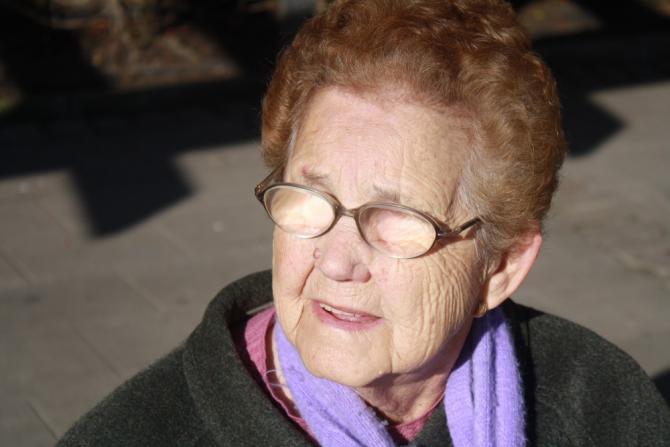 Madre con noventa y dos años, CARDEO (MIERES) (Asturias)
