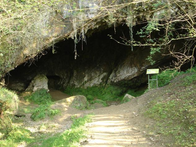Cueva del Valle, RASINES (Cantabria)