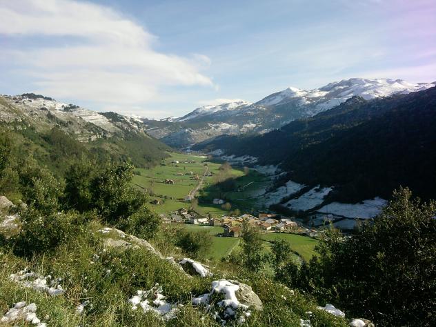 LLUEVA (Cantabria)