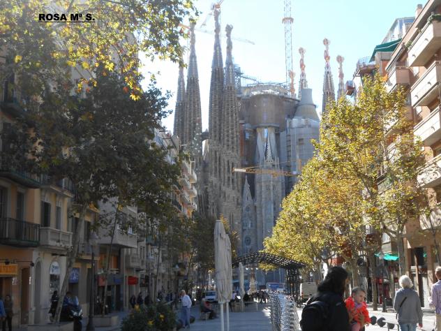 Avenida de Gaudí con el templo de fondo, BARCELONA