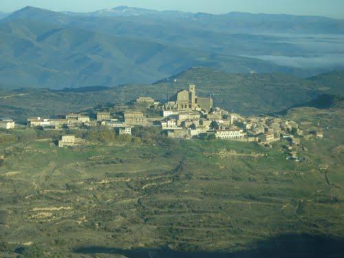 Uxue desde la lejanía, UJUE (Navarra)