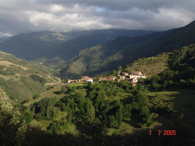 Lomeña vista desde la Sierra, LOMEÑA (Cantabria)