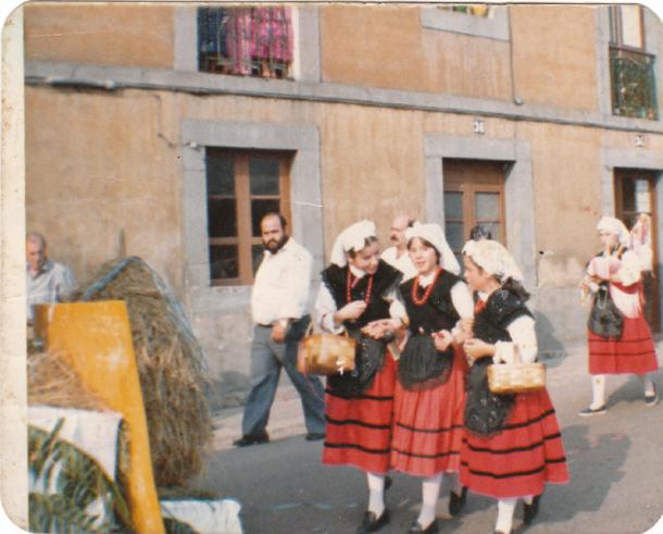 desfile de San Juan, CARDEO (MIERES) (Asturias)