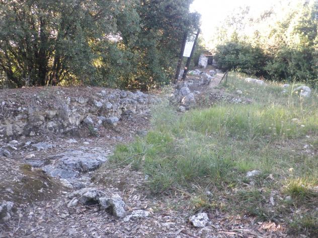 Castillo de Collado (restos de muralla), ESCOBEDO (Cantabria)